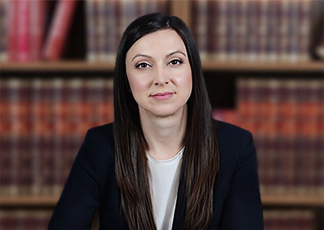 Personal Injury Lawyer Toronto | Female Lawyer | Opalinski Law